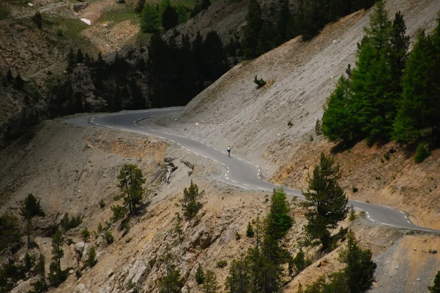 The great Alpine passes to climb by bike